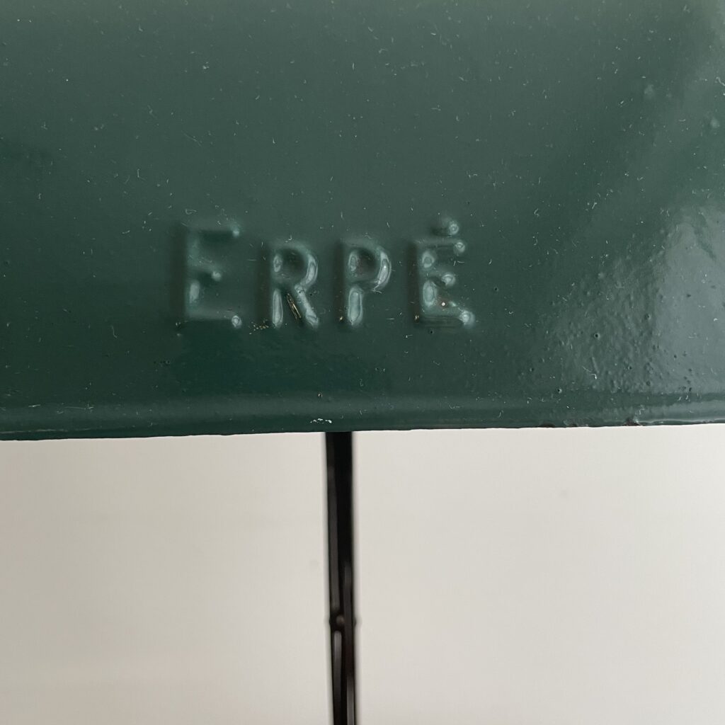 Industrial design ERPÉ desk lamp, model 52, 1950s Studio Tout