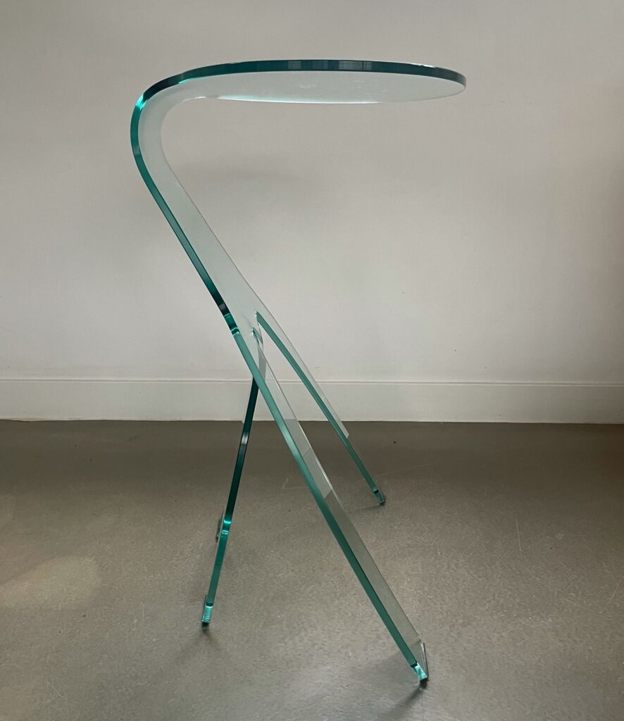 Glass side table, design Vittorio Livi for Fiam, Italy, 1980s Studio Tout