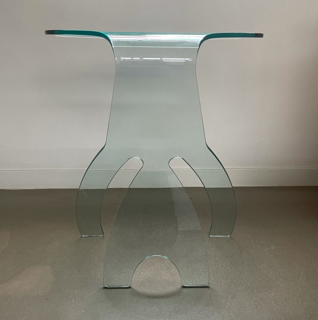 Glass side table, design Vittorio Livi for Fiam, Italy, 1980s Studio Tout