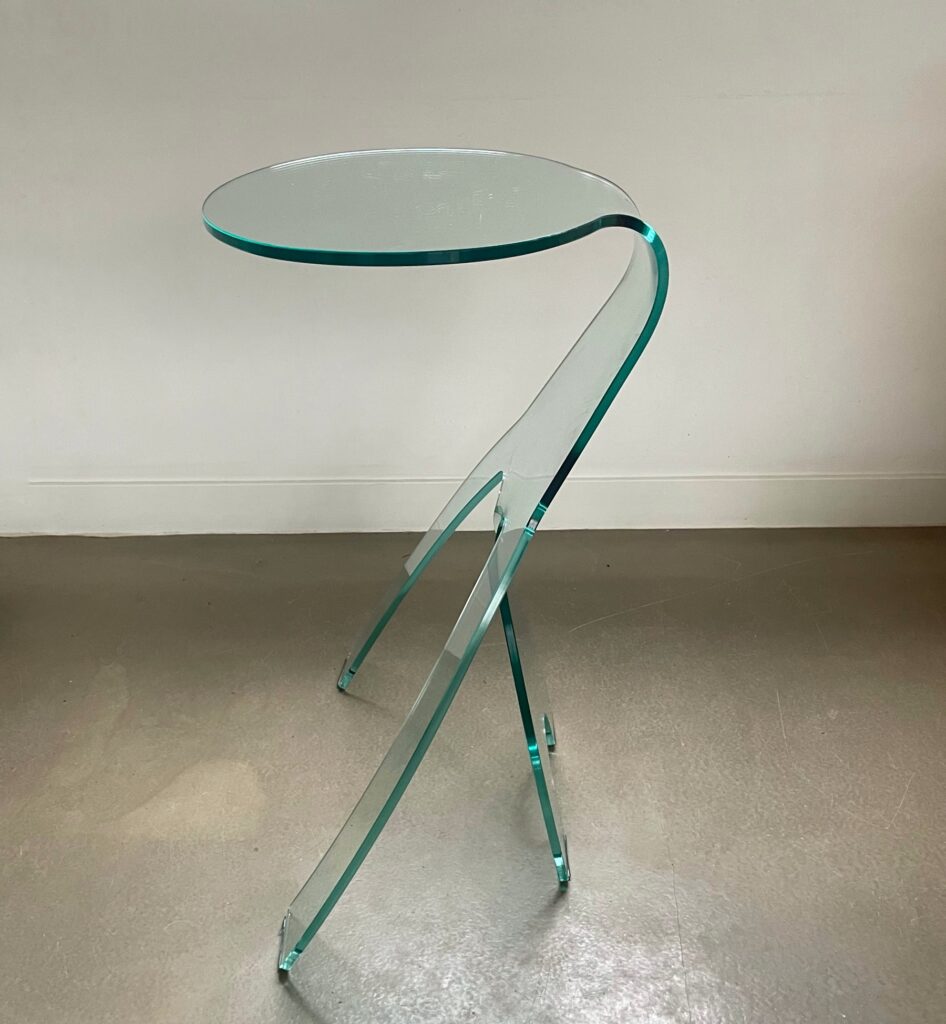 Glass side table, design Vittorio Livi for Fiam, Italy, 1980s Studio Tout